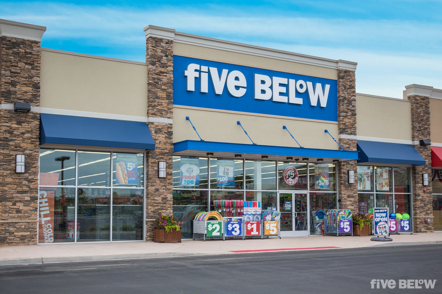 Five Below Bucks Retail Trends as it Opens Dozens of New Stores ...